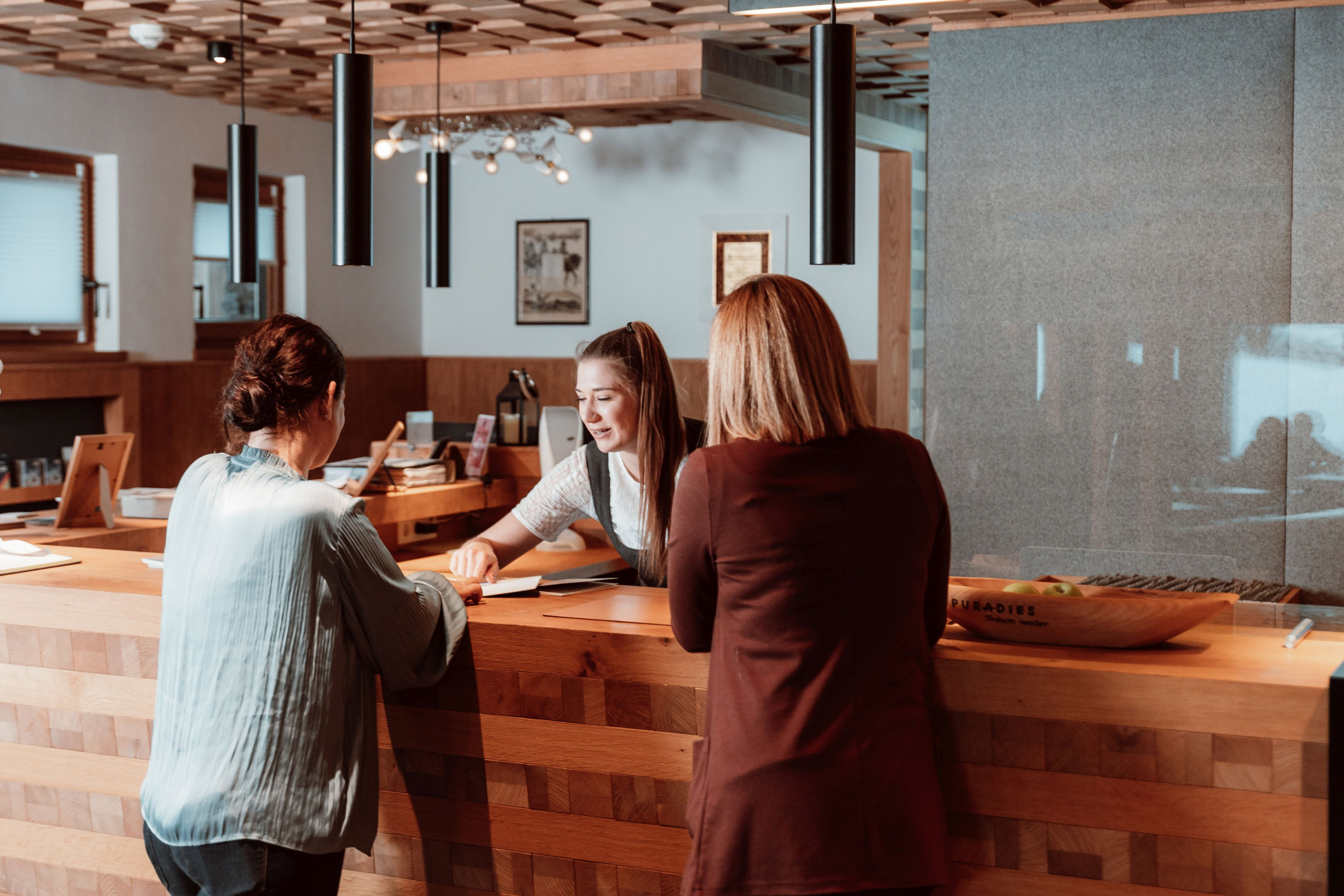 Guest communication: What you should consider - Blog - Hogastjob